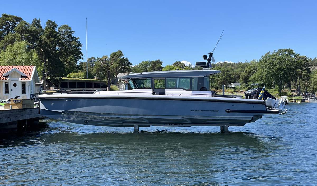 Hydraulisk båtlyft Sunlift X - Sunstream Boatlifts Nordic