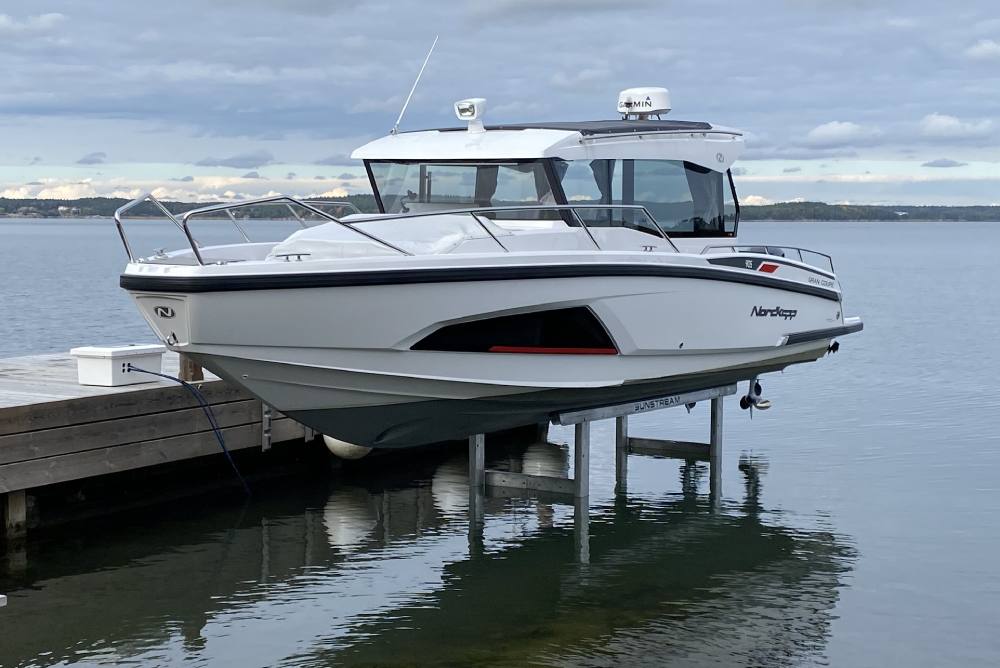 Hydraulisk båtlyft Sunlift X - Sunstream Boatlifts Nordic